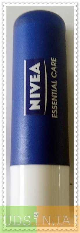 นีเวีย เอสเซ้นเชียล แคร์ ฟื้นบำรุงริมฝีปากแห้งมาก สารสกัดจากธรรมชาติ 4 ...